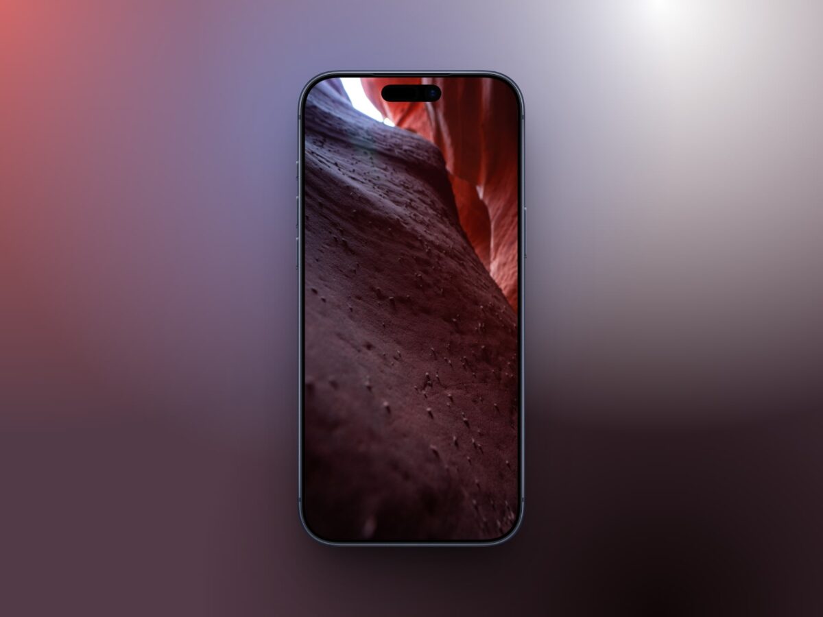 Download iOS 26 Wallpapers in 4K: Official & Depth Effect Look – iGeeksBlog